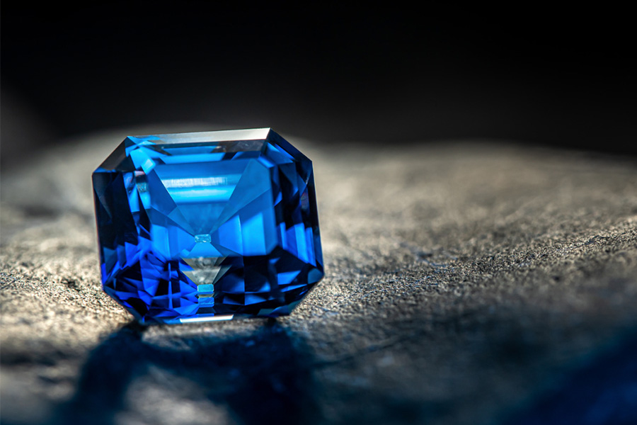 The Ultimate Guide to Sapphire Gemstones | La Patiala