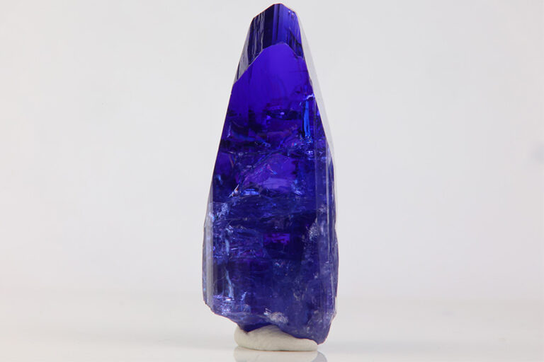 What Is Tanzanite? Tanzanite Birthstone, Meaning, and More | La Patiala